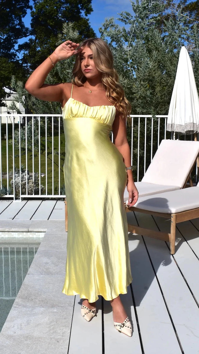 Marlo Dress – Pearls & Roses
